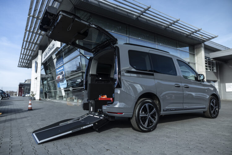 LELLEK - Volkswagen Caddy z możliwością adaptacji do przewozu osoby ...